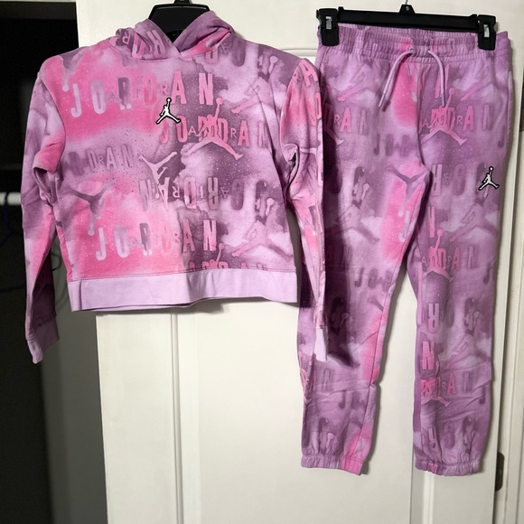 Jordan | Matching Sets | Jordan Jogging Suit Size M | Poshmark